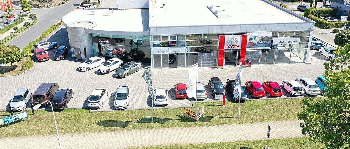 Elegantes Autohaus Nix Darmstadt Fotos