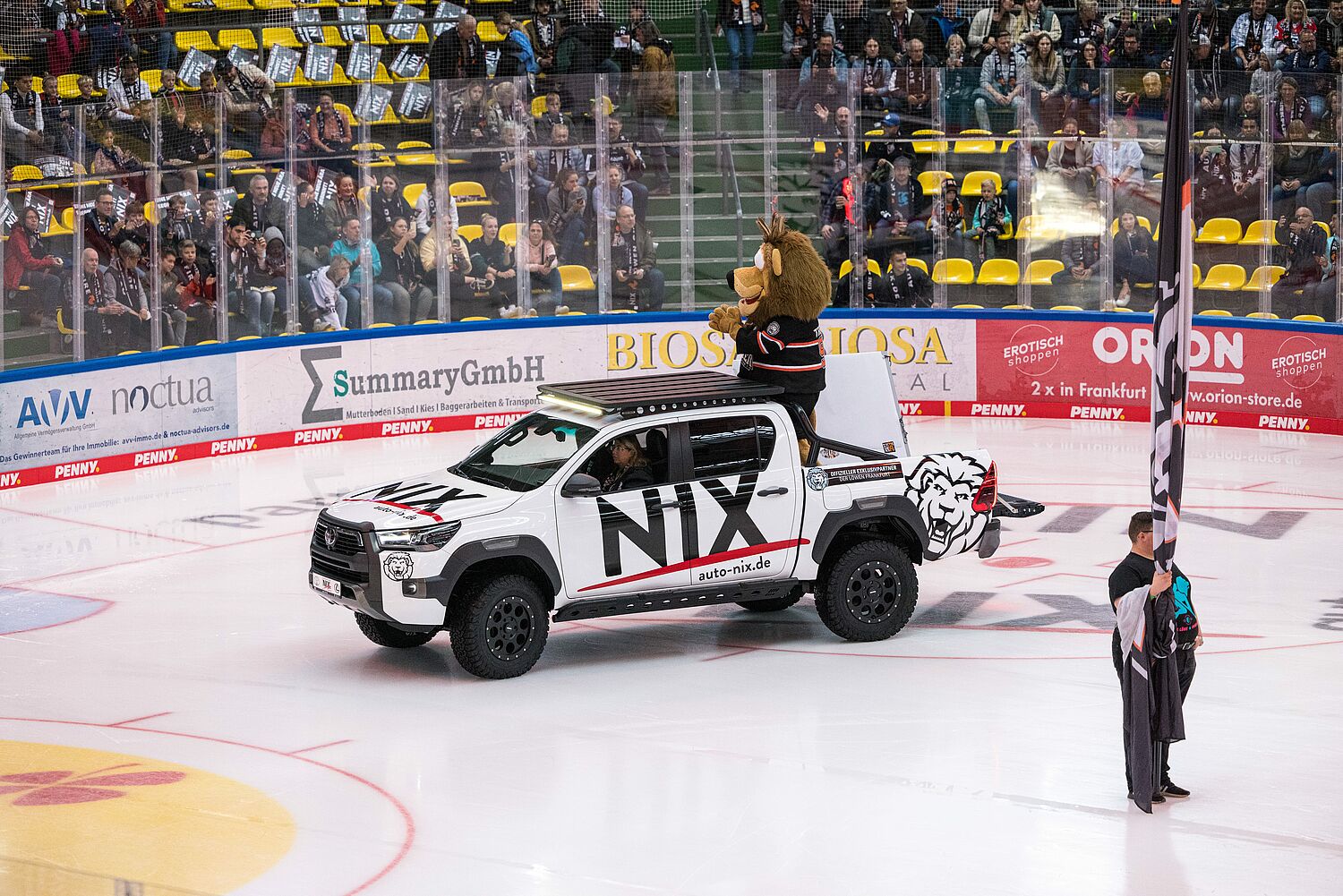 Löwen Frankfurt | Autohaus NIX